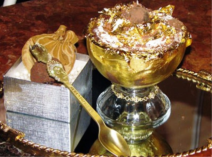 Ten World's Most Expensive Desserts :-)