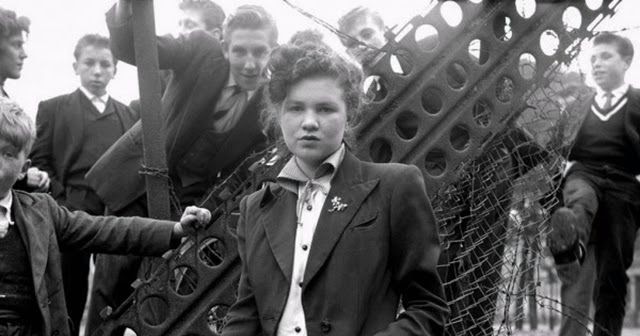 17 Interesting Pictures of Teddy Girls in London From the 1950s ...