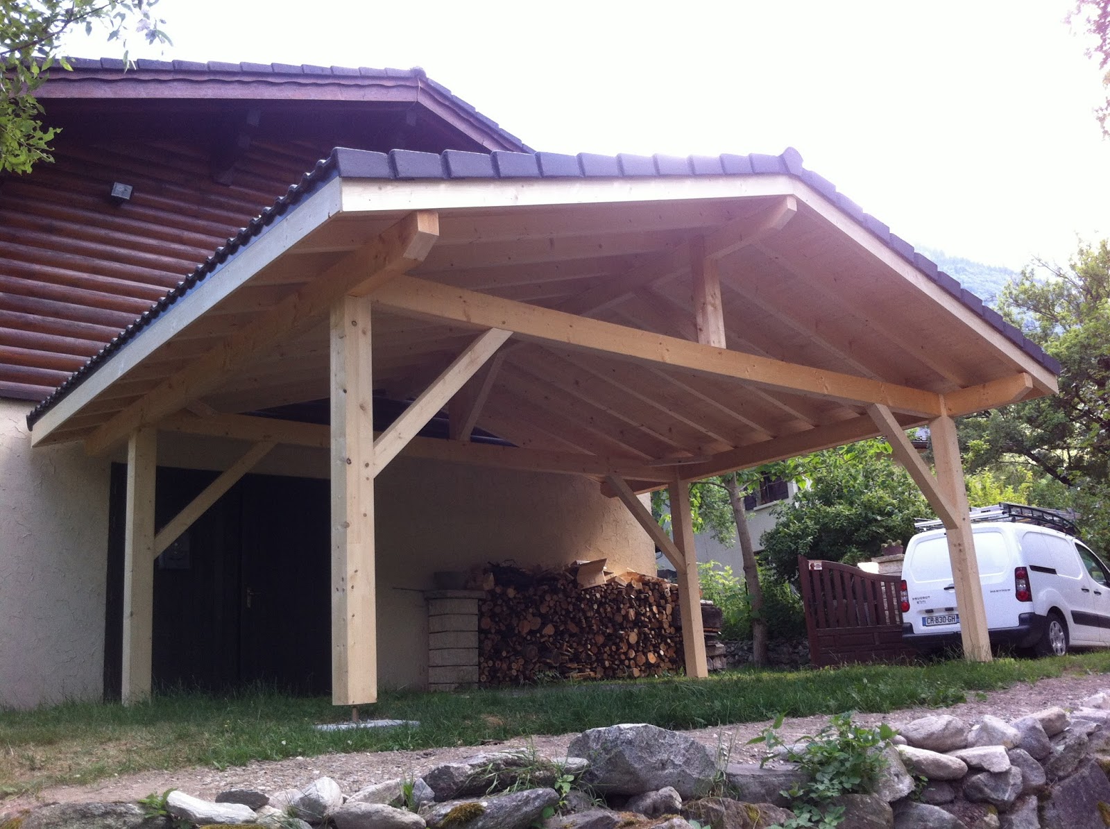 SCIERIE ANTHONY METRAL: GARAGES