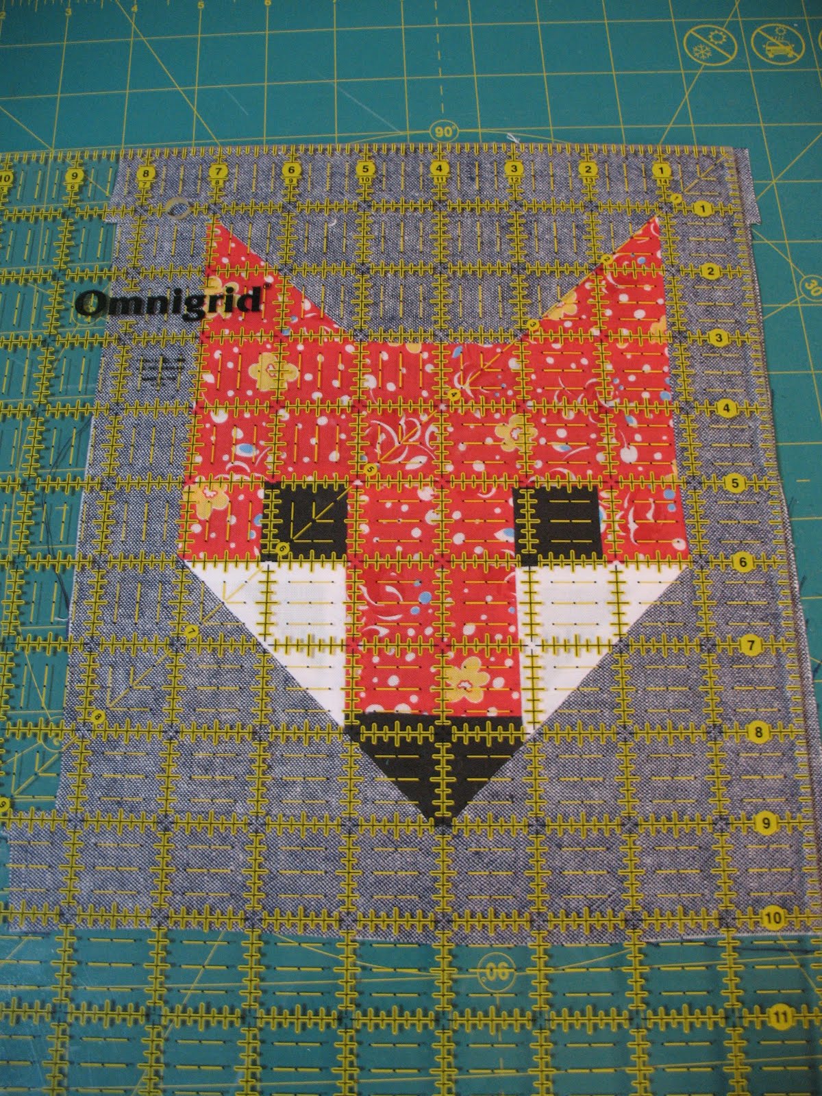 Ye Olde Sweatshop: Fancy Fox Quilt - Retro Style (#46)