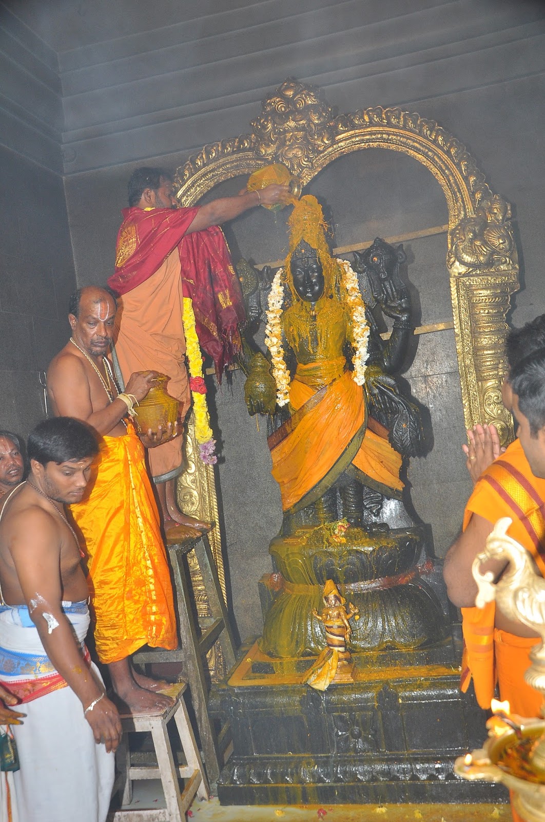 Danvantri Peedam - Universal Peedam: ஸ்ரீ தன்வந்திரி ஆரோக்ய பீடத்தில் ...