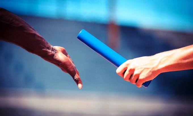 Lari Estafet: Lari Estafet