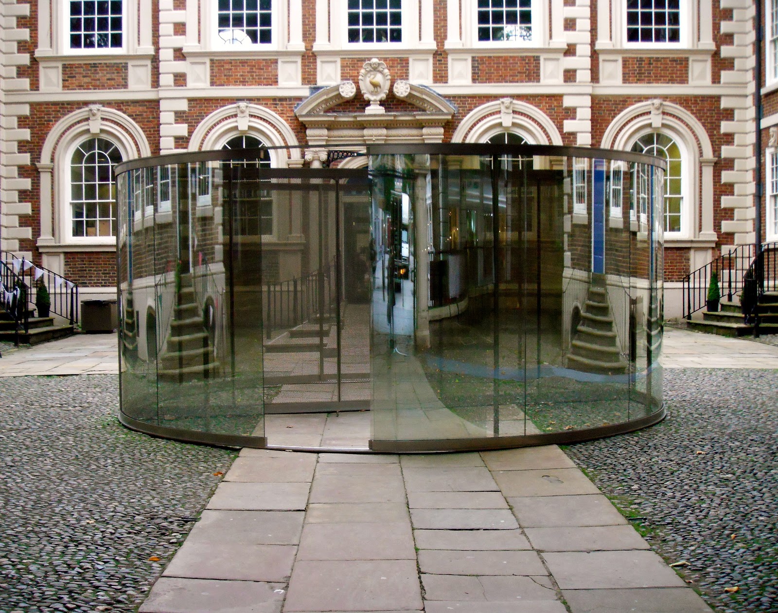 ART REFLECTIVES: DAN GRAHAM