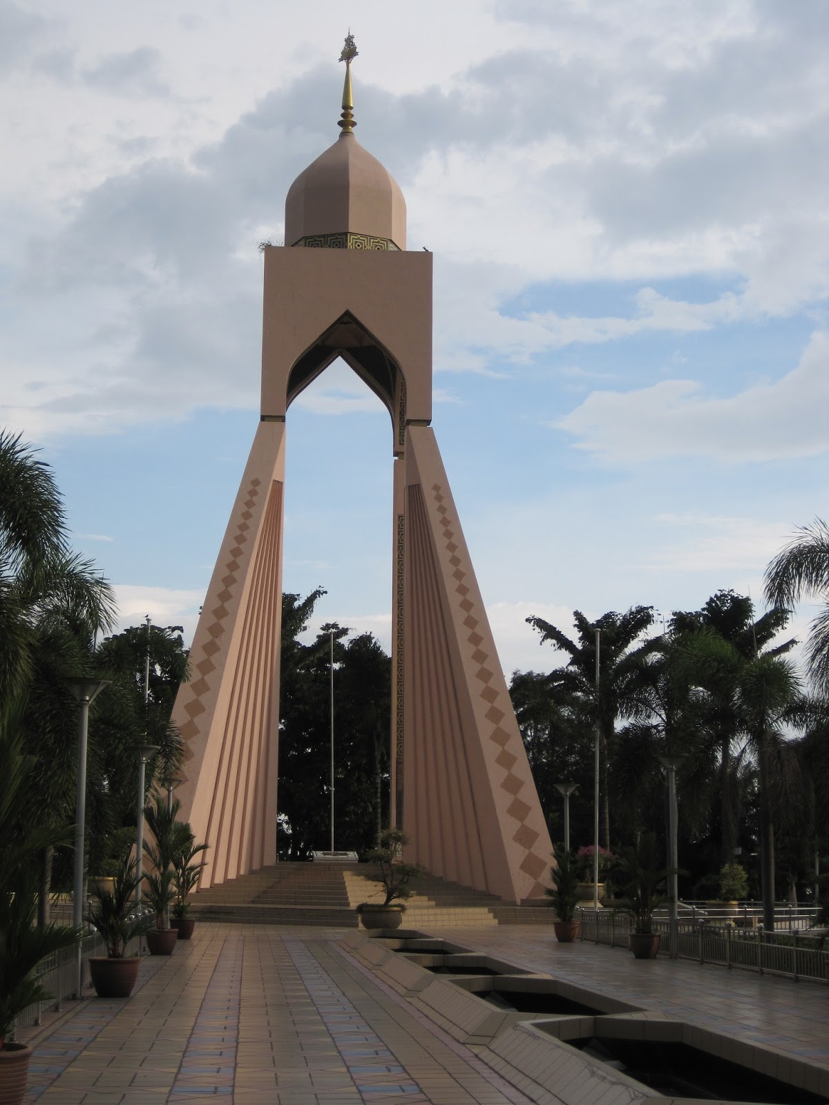 Pretty Simply Normal: Landmarks of Selangor: State Memorial