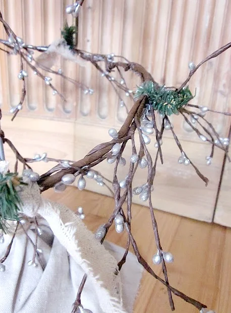 How to Make a Wire Christmas Tree