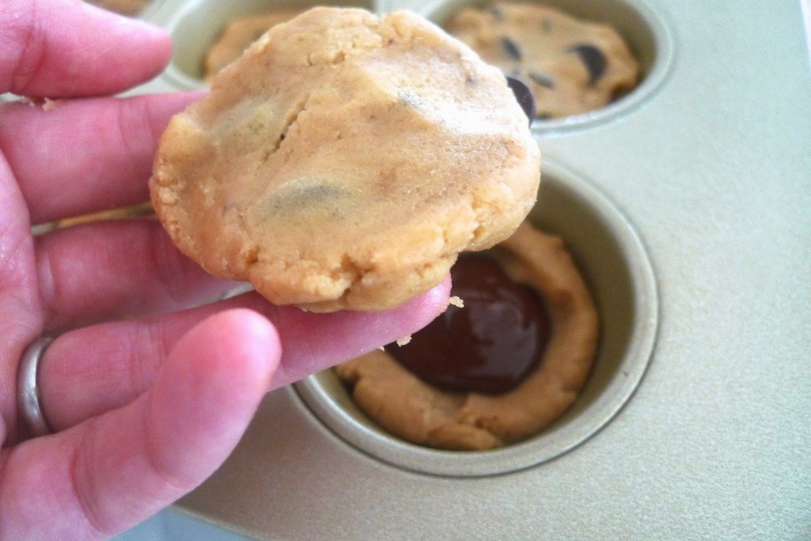 siriously delicious: #VoiceTailgate: Usher's Gusher Cookies