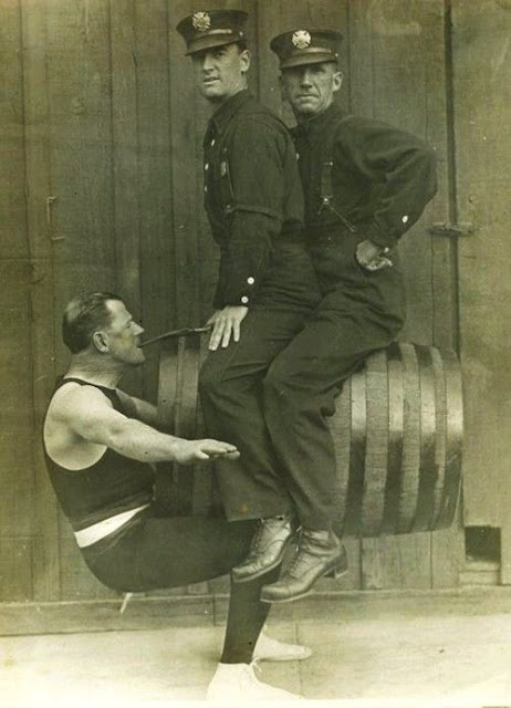 18 Funny Vintage Photos of Men That Can't Be Explained ~ Vintage Everyday