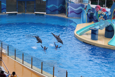 Magagandang Pasyalan: Luneta Park, Quezon Memorial Circle, Ninoy Aquino ...