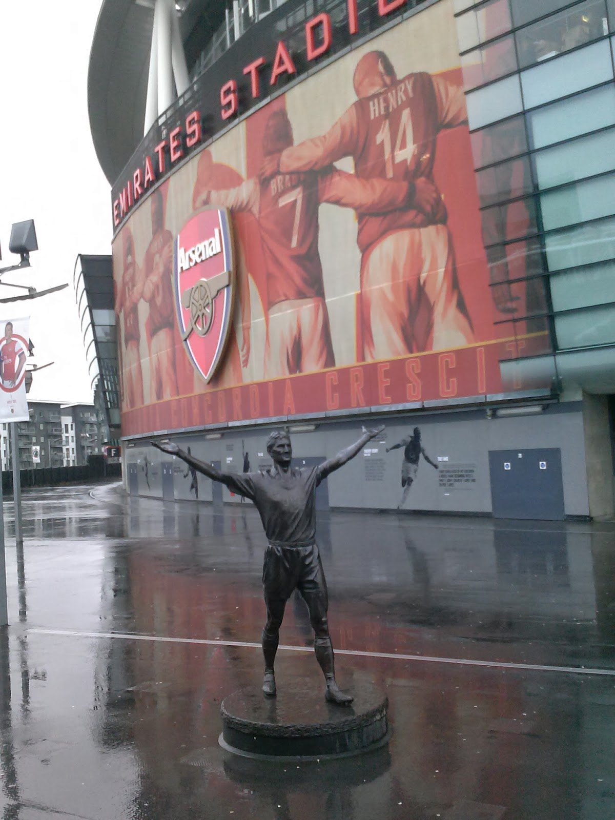 Mr. Met Is a Gooner: Arsenal World
