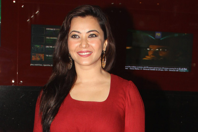 Nausheen Sardar Ali Wiki, Biography, Dob, Age, Height, Weight, Affairs ...