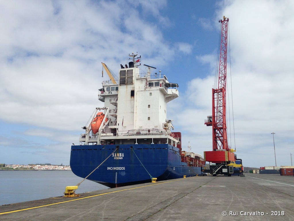 O Porto da Graciosa: Estreia do porta-contentores "Samba" no porto da ...