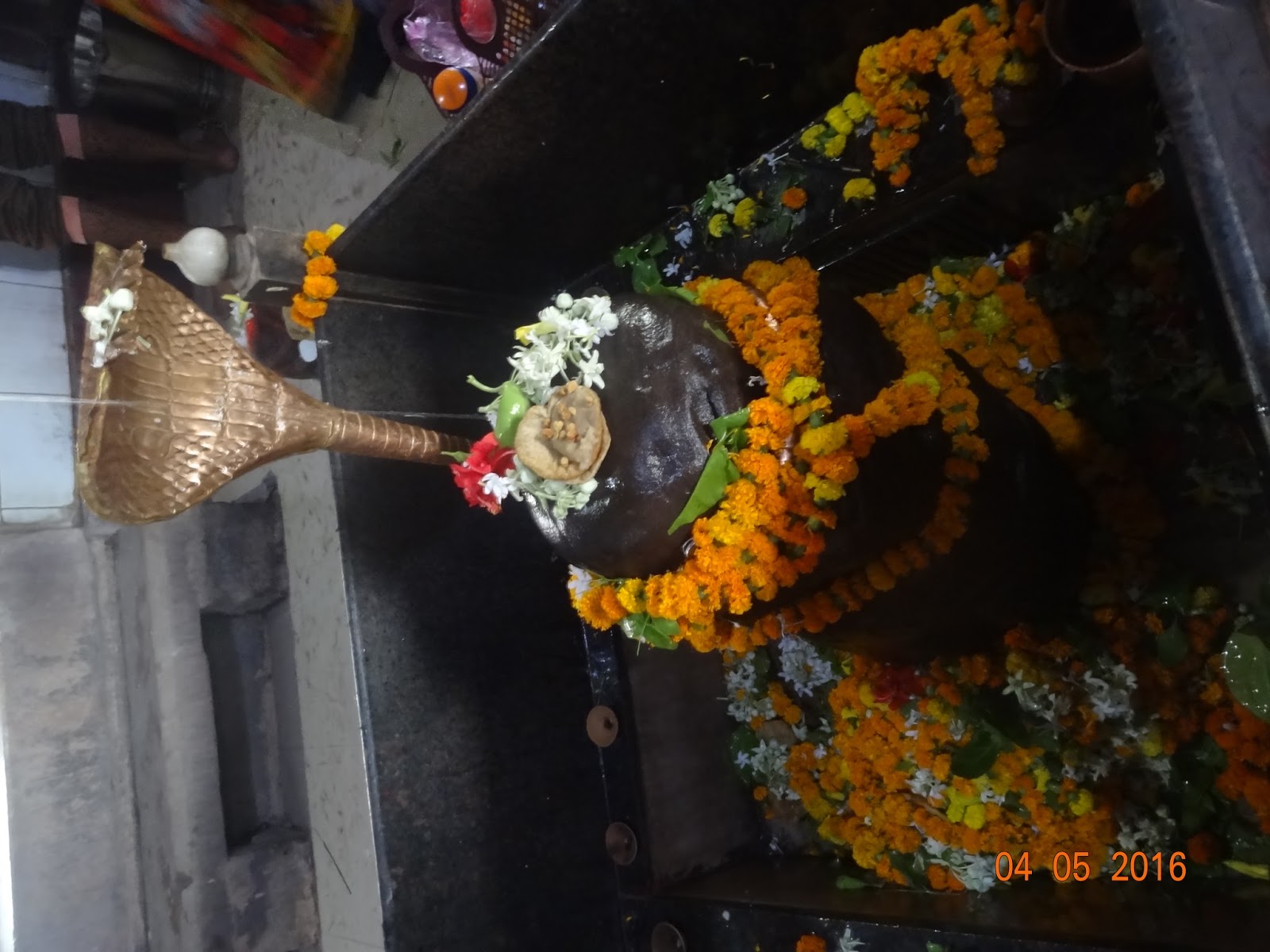 Varanasi: Trilochan Mahadev Temple