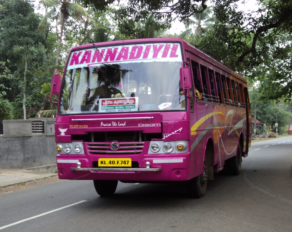 Buses in Kerala: October 2012