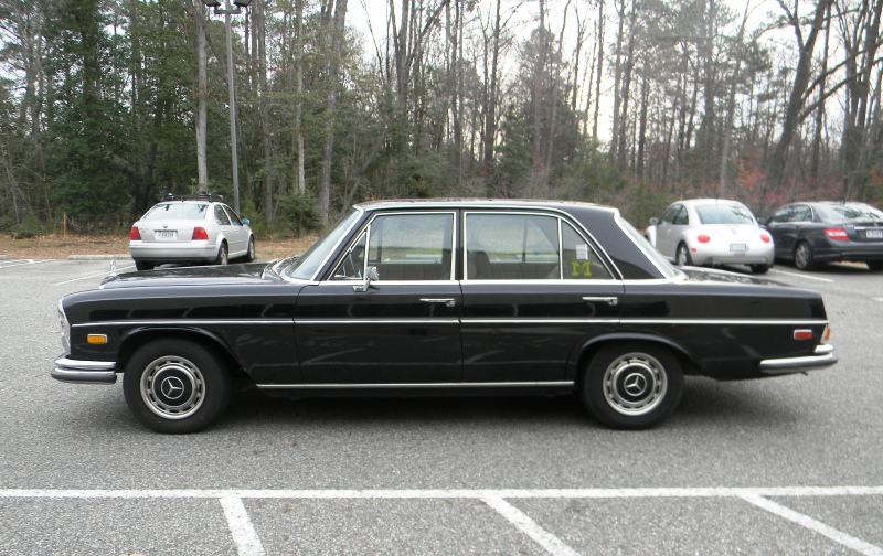 Mercy Kebo Tahun 1972 | Gambar Mobil Klasik dan Antik