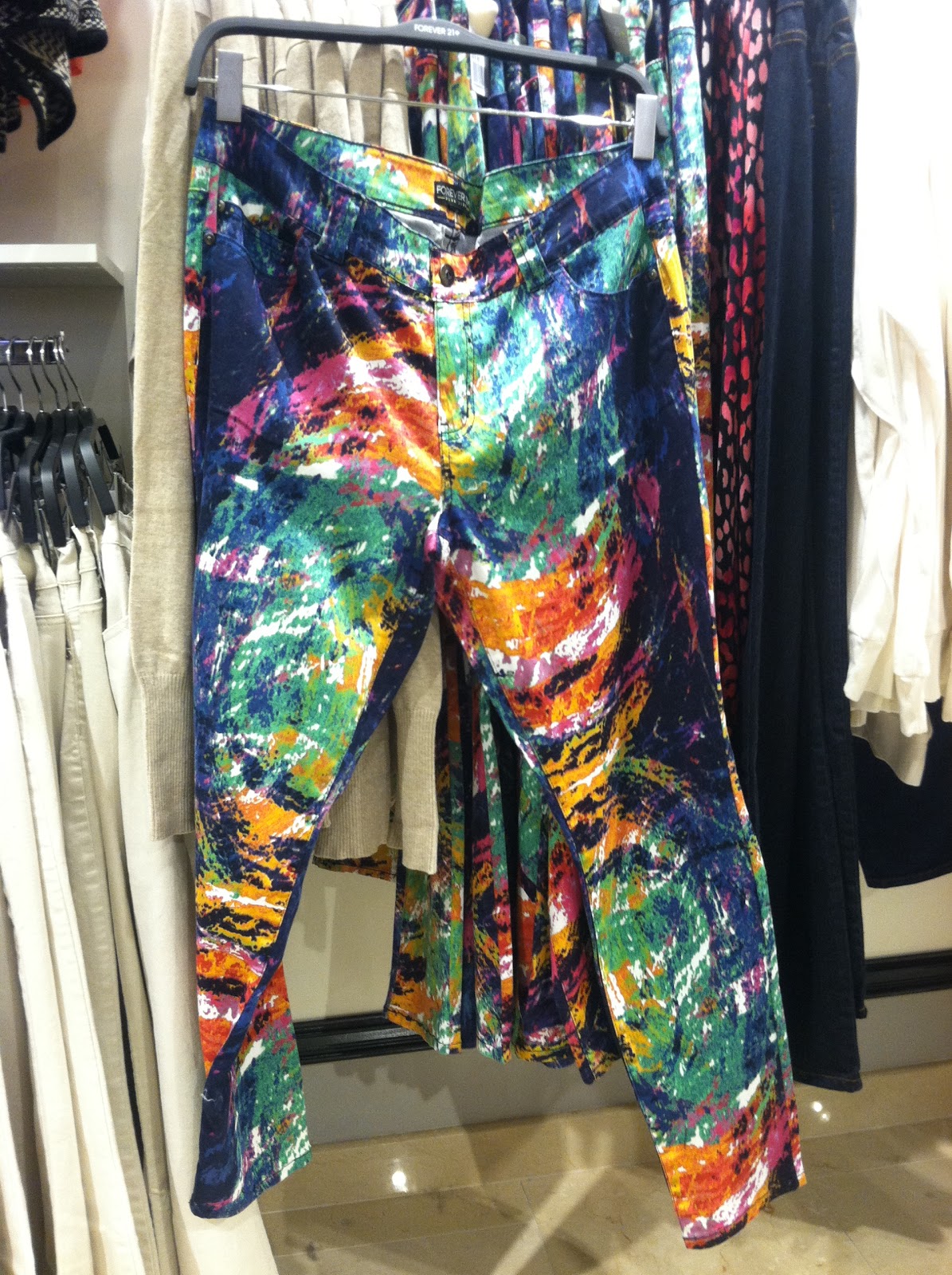 the view from my fishbowl: Does "plus size" have to = ugly clothes?