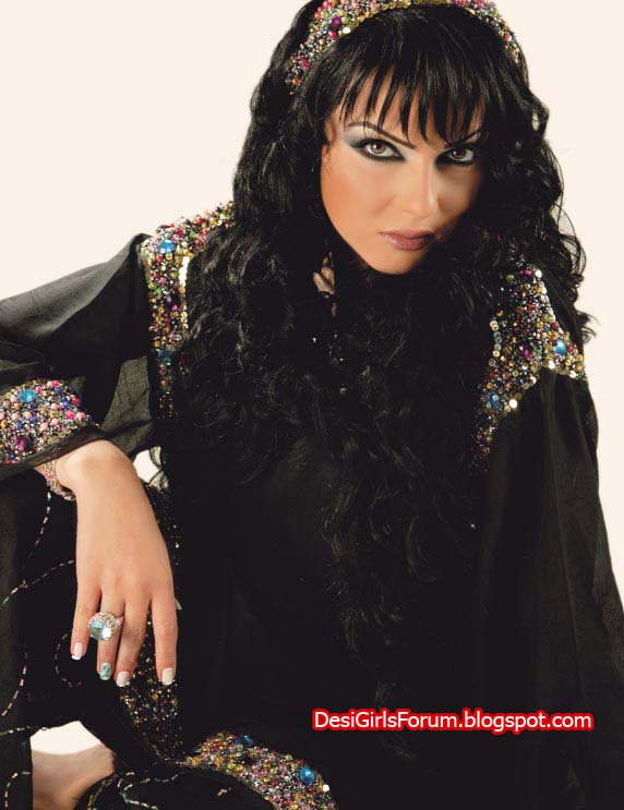 Syrian Actress Safa Sultan (صفاء سلطان) Biography and Photos