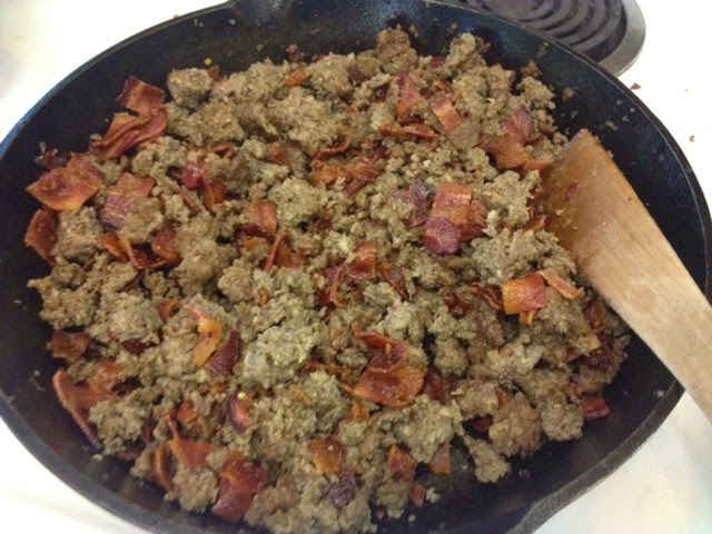 Yankee-Belle Cafe: Manly Breakfast Casserole