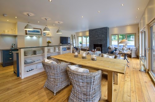 Lee Caroline - A World of Inspiration: Making the Best of Open Plan ...