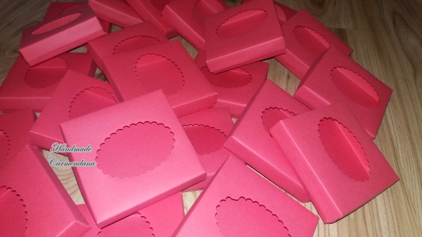 Cutiute : Cutiute cu decupaj