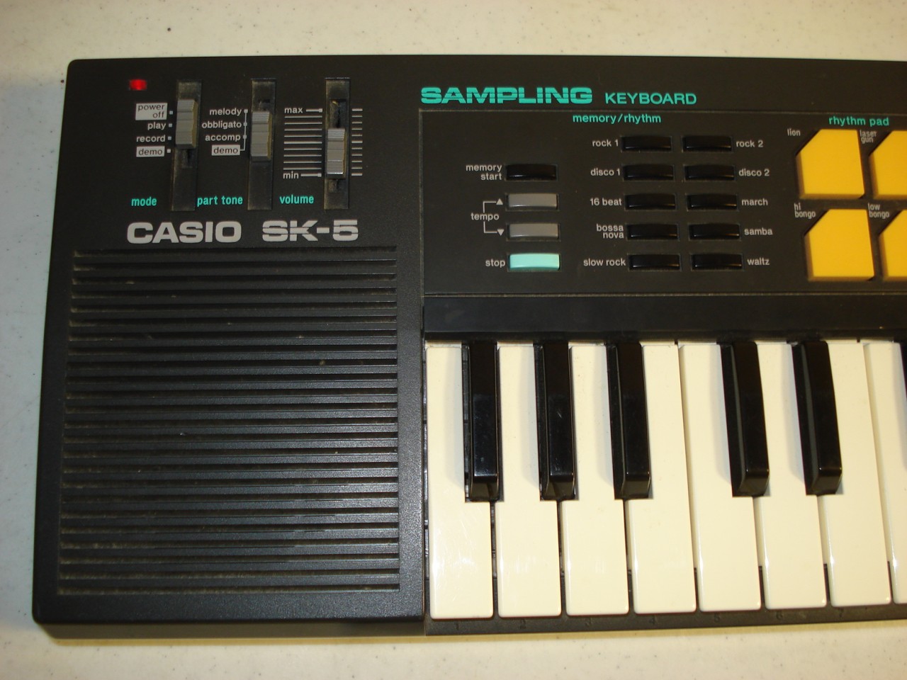 MATRIXSYNTH: Casio SK-5 Sampling Keyboard PCM Synthesizer with Manual