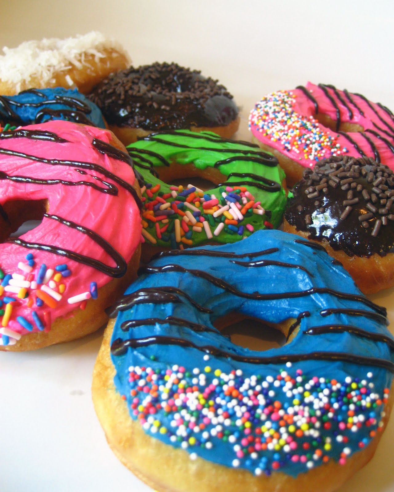 Sweet Elites Vegan Cupcakes: D-D-D-D-D-D-D-D- DONUTS!