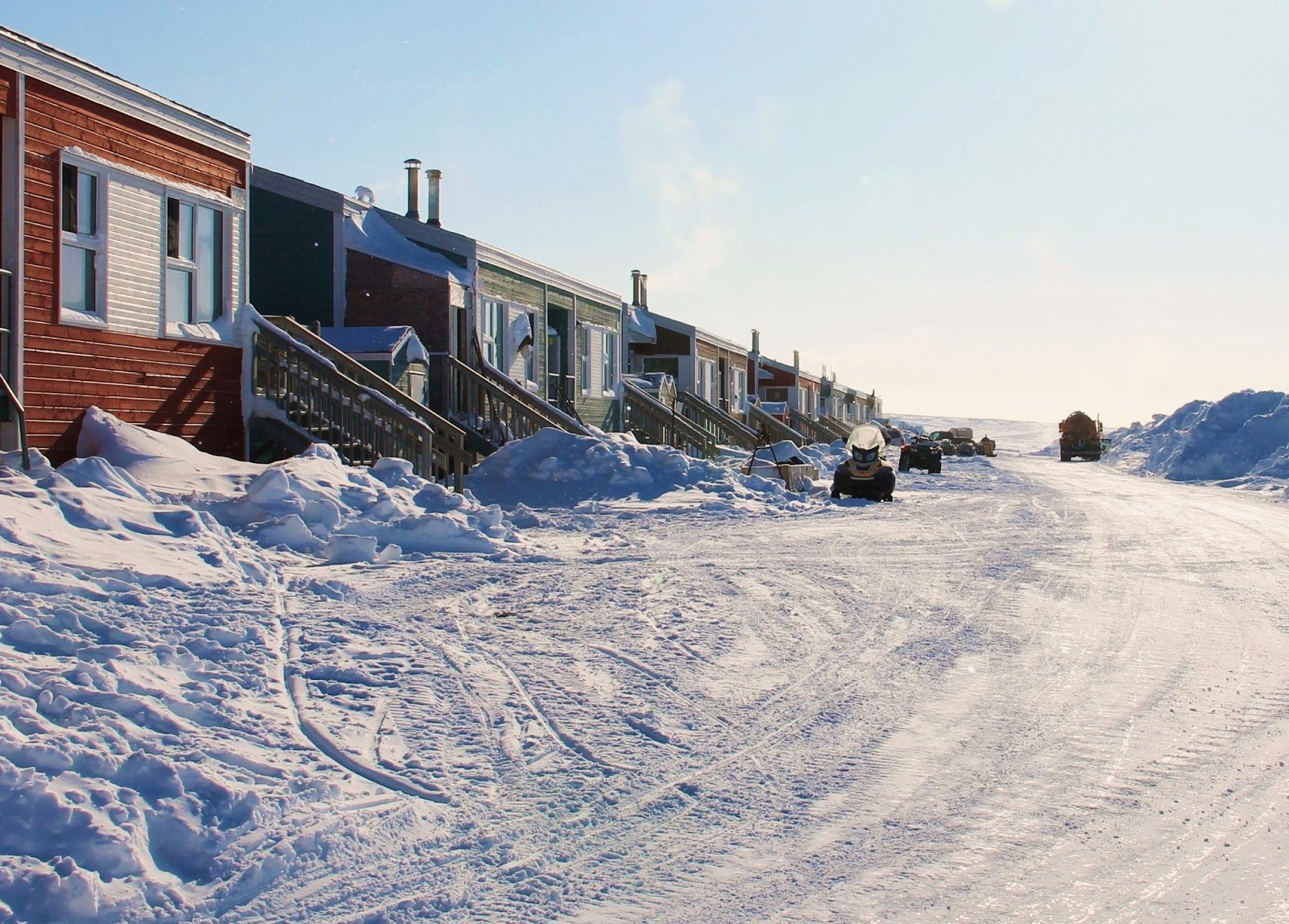 Ultima Thule: Salluit (Sugluk), a sub-arctic inuit village at ...