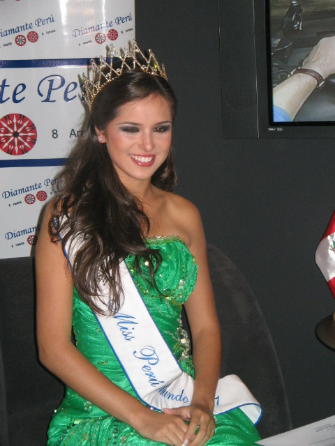 Biografias: Cynthia Calderon Fotos #2