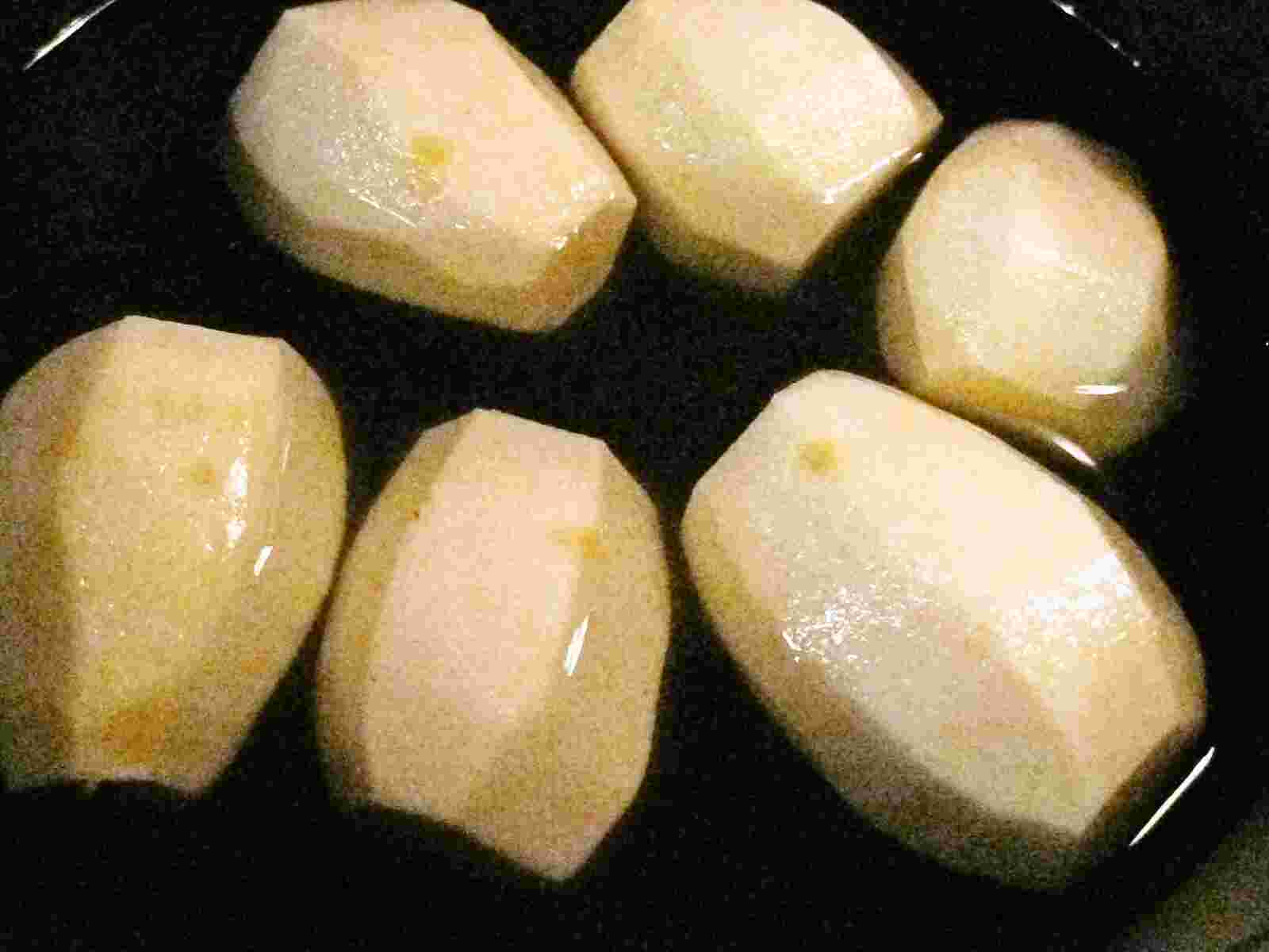 Recipes for Tom: Satoimo no nikkorogashi / baby taro root in soy sauce ...