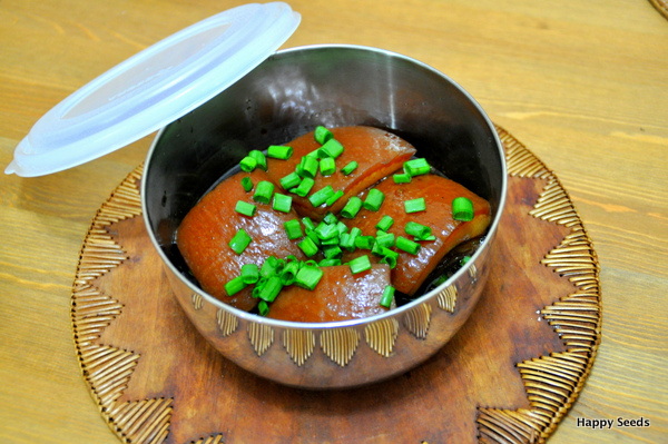 Happy Seeds: Happy Meals - Dong Bo Rou