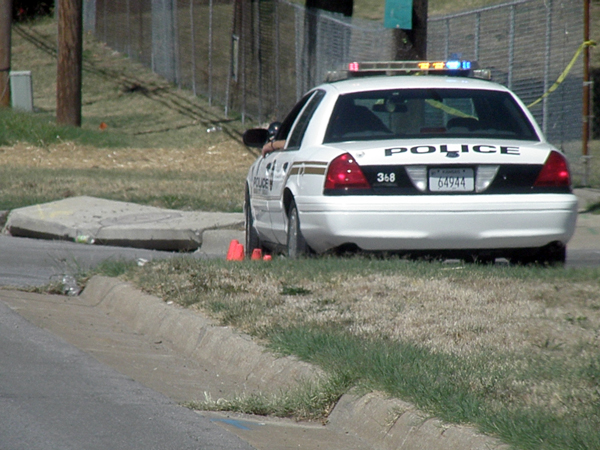 Kansas City Kansan: KCKPD in standoff with possible homicide suspect on ...