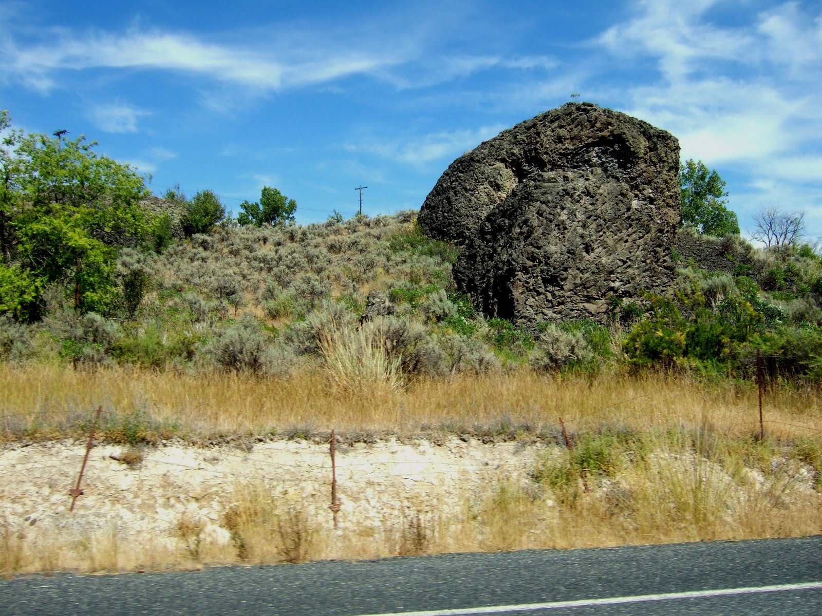 Reading the Washington Landscape: Glacial Erratics Near Grand Coulee Dam