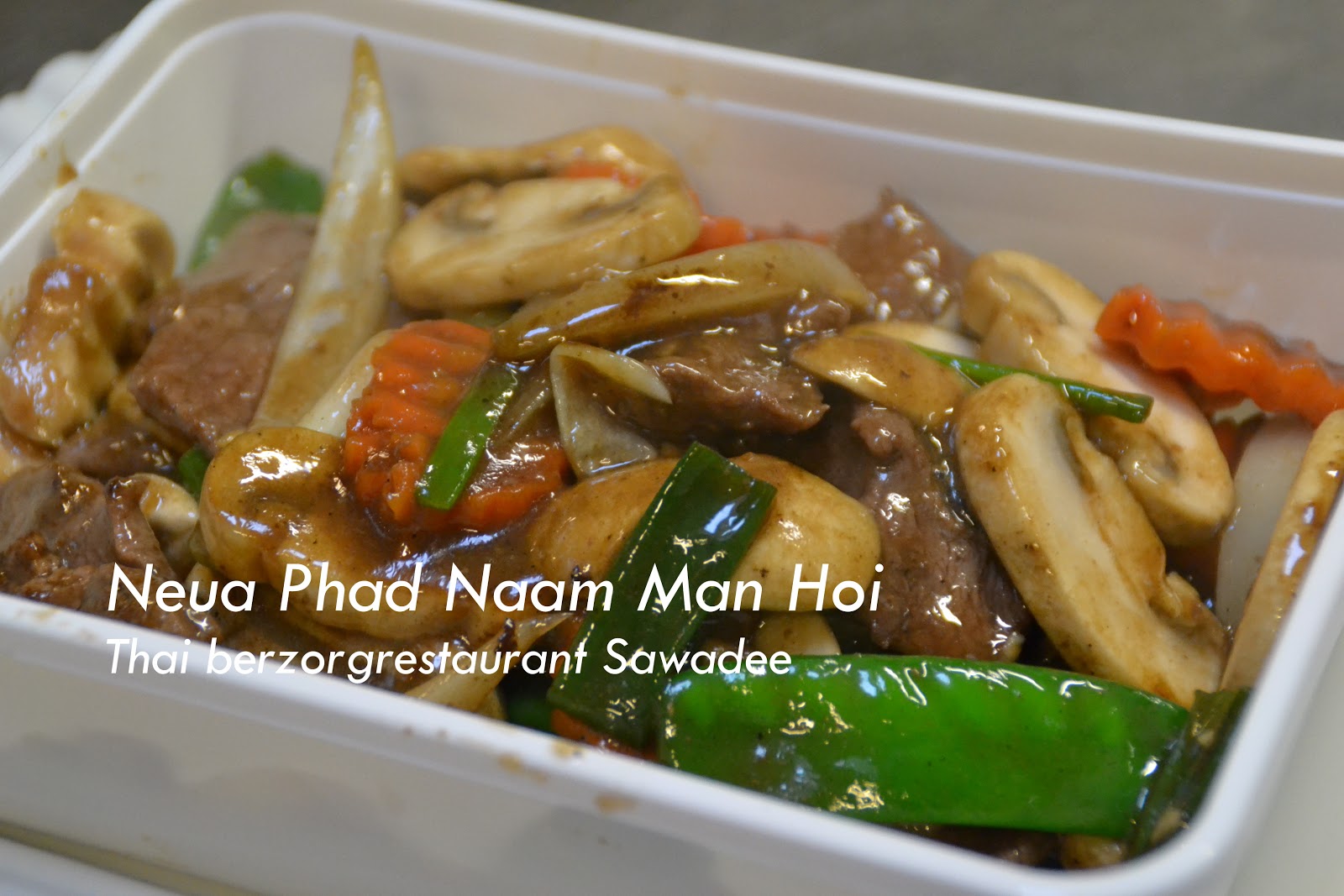 Phad Nam Man Hoi - Kookrecepten