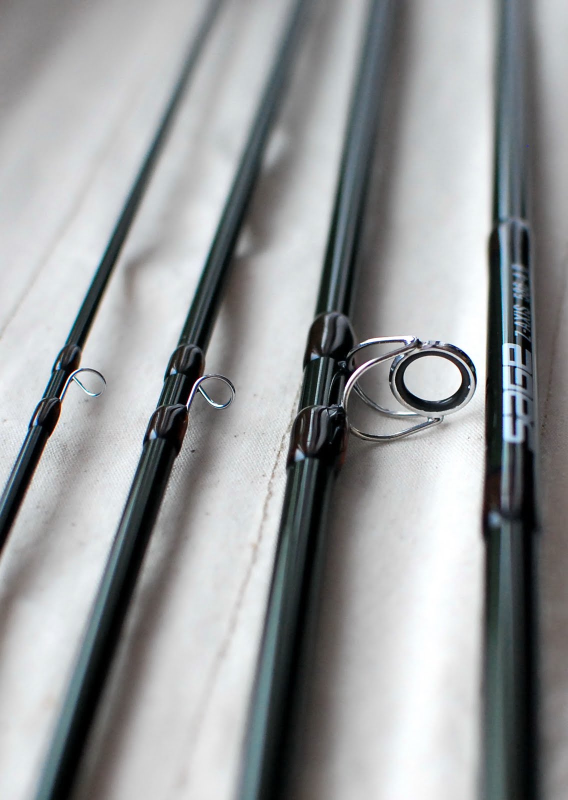 Handcrafted graphite and fiberglass fly rods: Sage Z-Axis 586-4