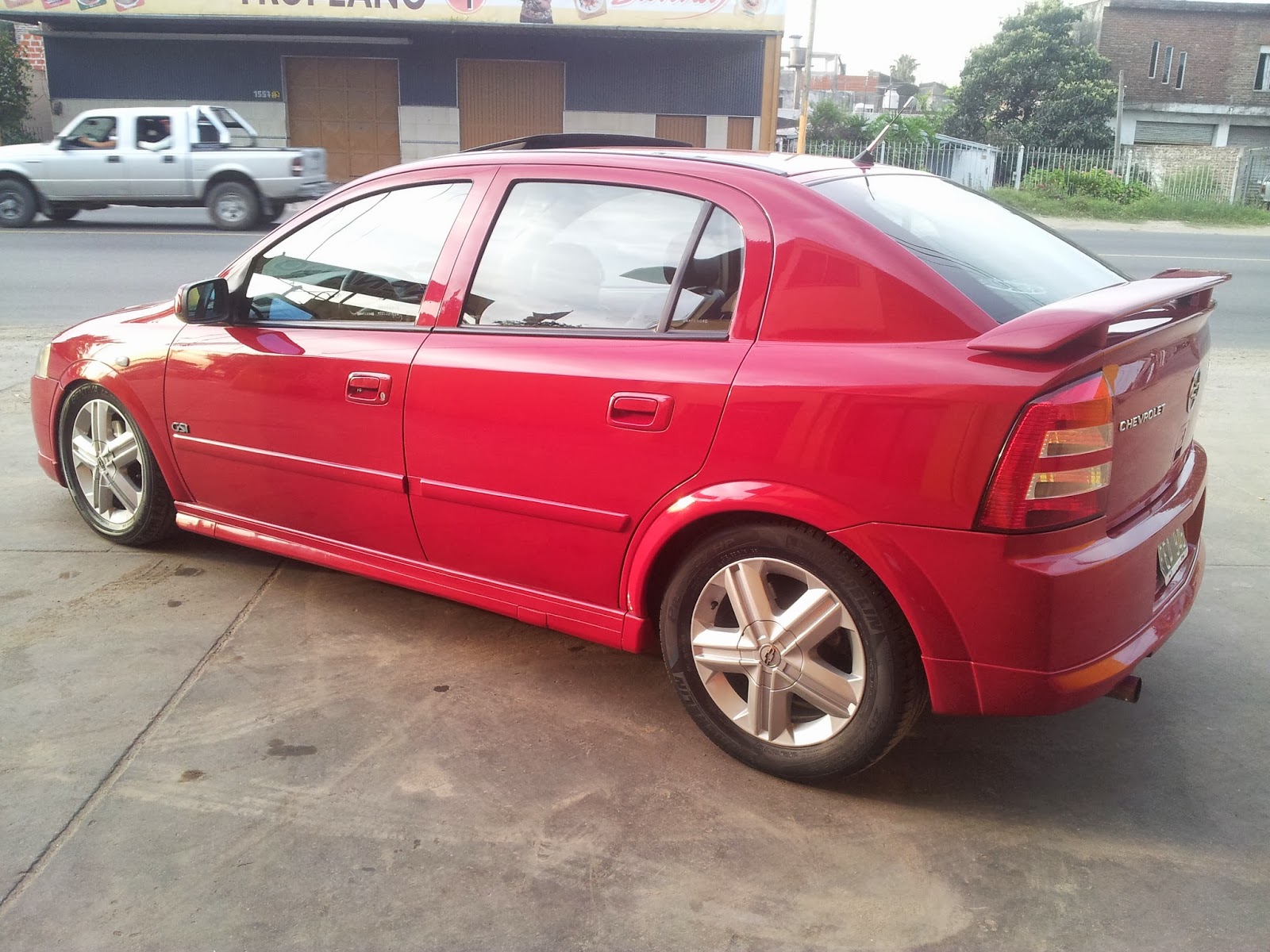 AUTOMOTORES BERALDI: Chevrolet Astra GSI!!