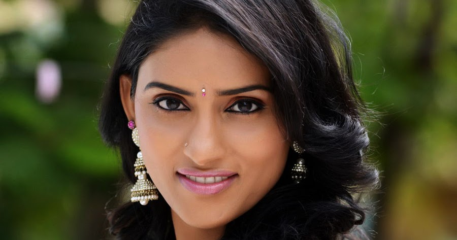 Actress Sri Sudha Protfolio Photos Gallery in Saree