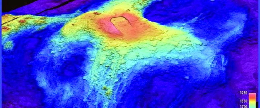 Undersea volcano: Axial Seamount off Northwest coast is erupting ...