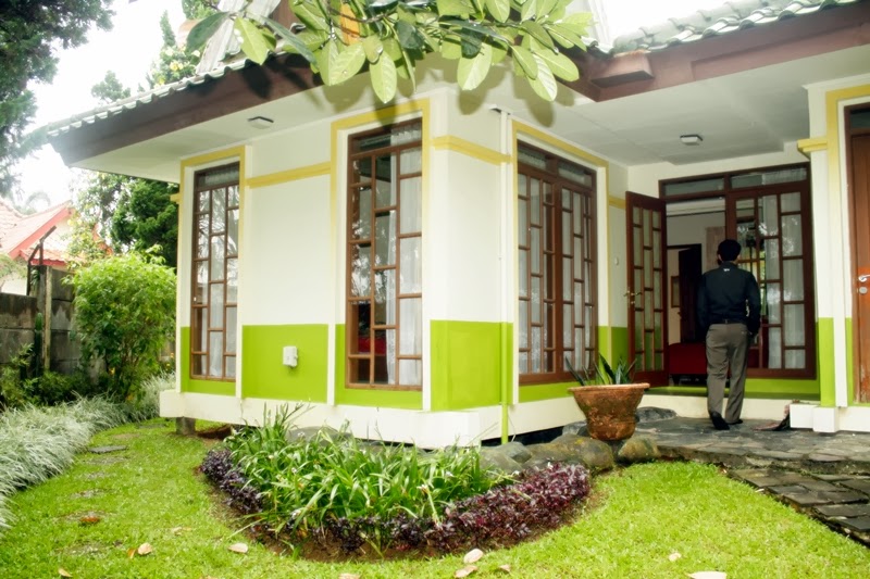 sewa villa di puncak: Sewa villa kota bunga puncak