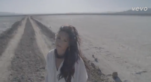 A2 Portfolio By Sian Ryley 2219: Demi Lovato Skyscraper Analysis