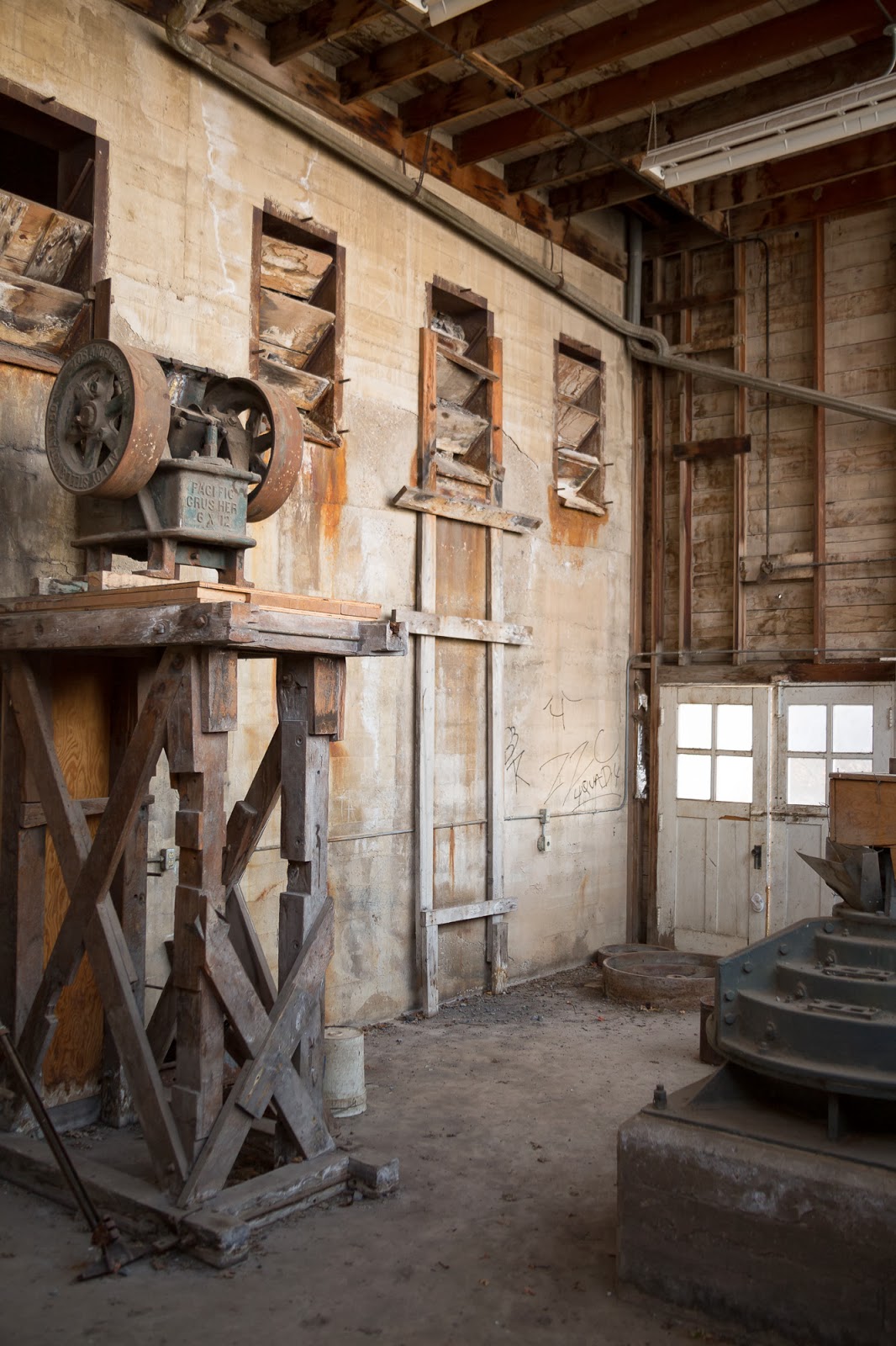 Documentary Photography: THE DREAM MINE (RELIEF MINE)