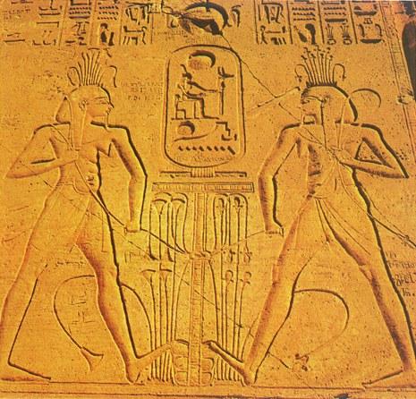 GRANTURISMO EN EGIPTO: Hapi dios del Nilo