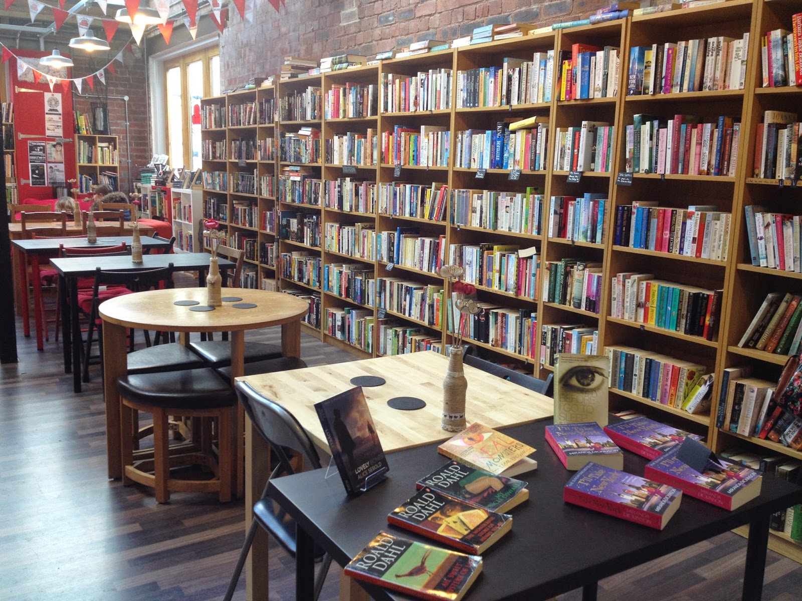 The bookshop around the corner: A big comfy blog post
