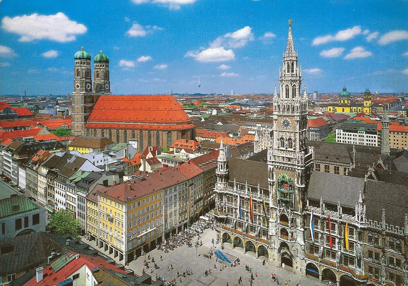 Cartes i postals d'arreu: Catedral i Ajuntament de Munic