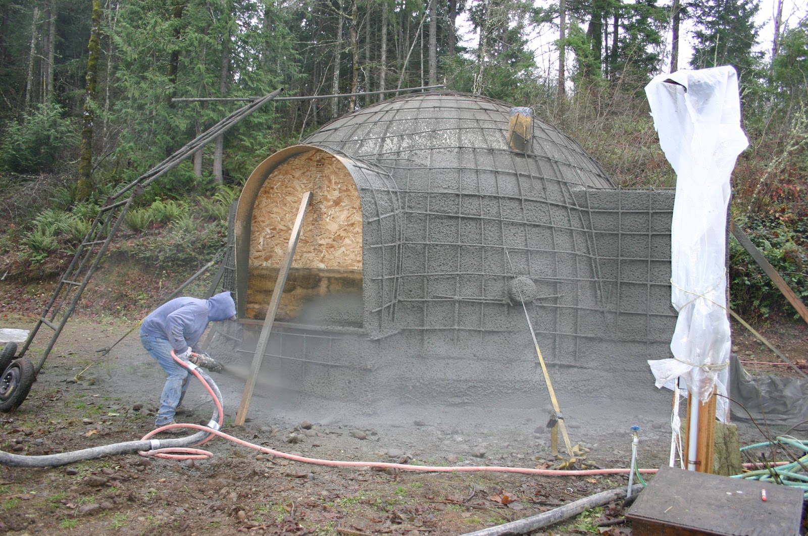 Building my Hobbit Dome: shotcrete