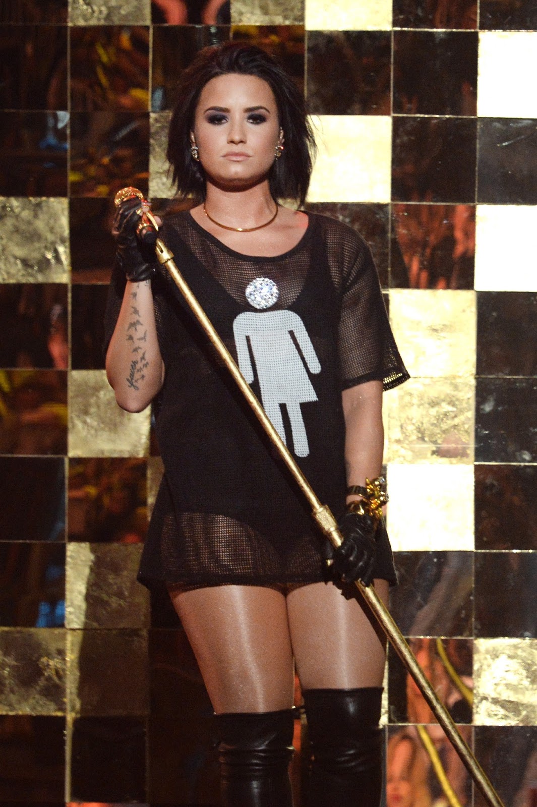 Style Saturday | Demi Lovato | Style Icon | We Are The Lost Wolves