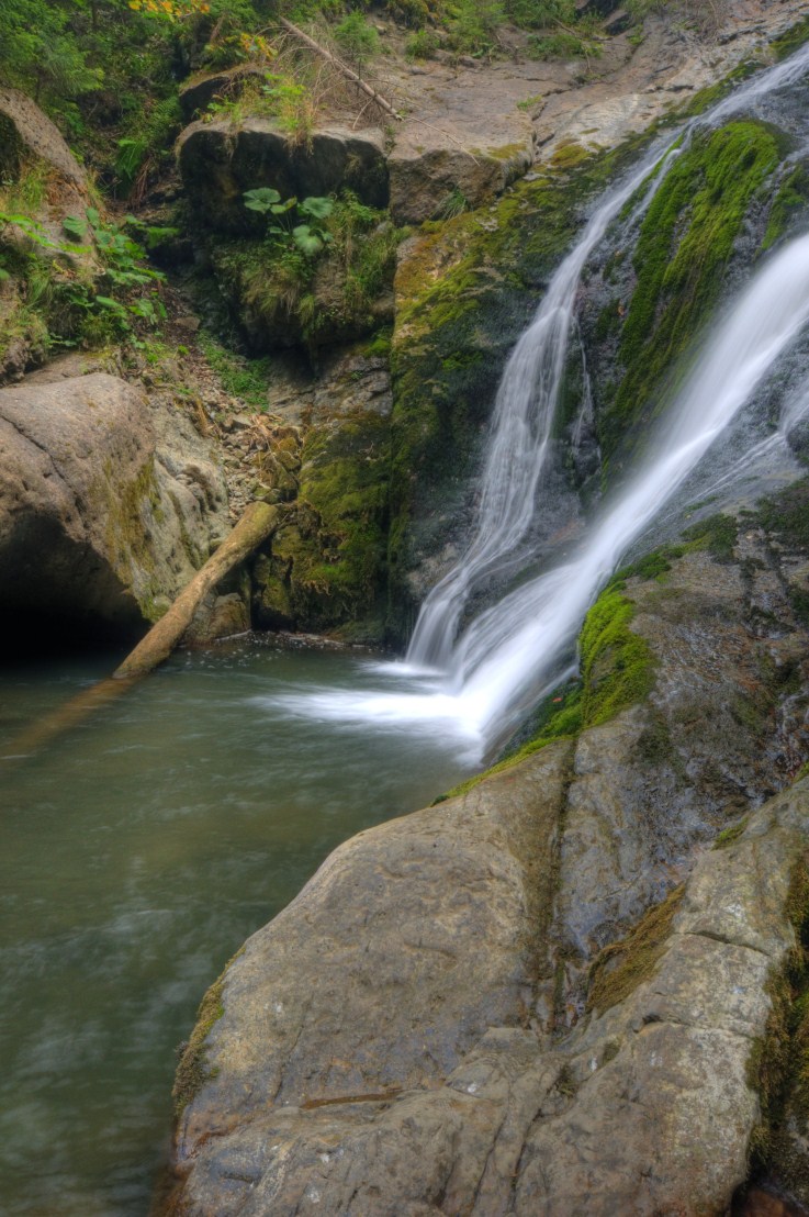 Catalin Negru: Cascada Valul Miresei (Cascada Rachitele)