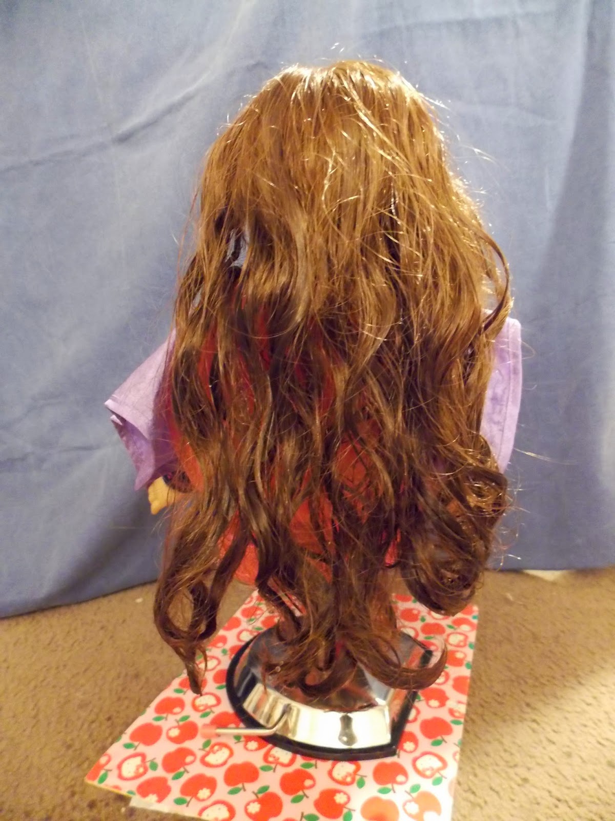 All Things Doll: How to Curl your Doll's Hair!