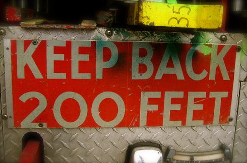 Lisa Davenport Designs: Keep Back 200 Feet