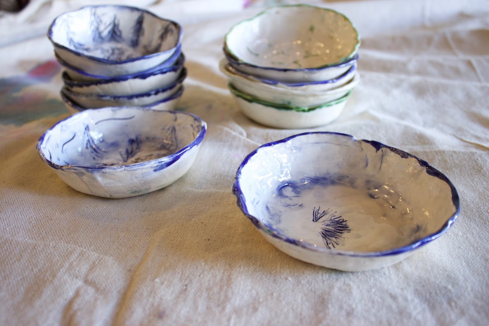 Purple Twig: Ceramic Bowls Using Nature