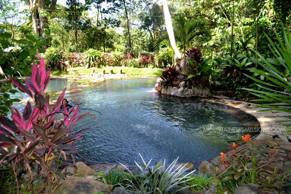 Traverse-ph: Therapeutic hot springs in Mambukal ~ Mambukal Resort
