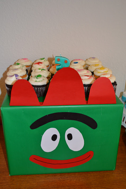 Nifty Thrifty & Thriving: Yo Gabba Gabba Birthday Party